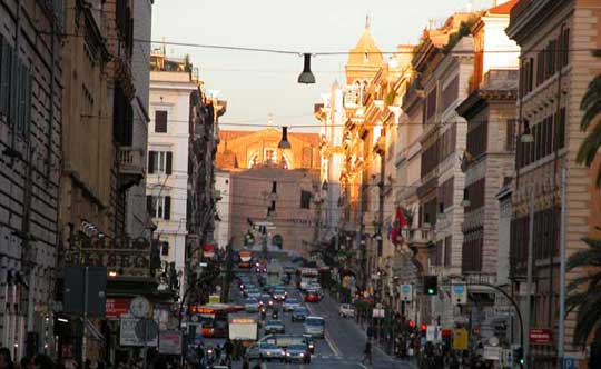 Winkelen langs de Via Nazionale in Rome | Rome-Nu.nl